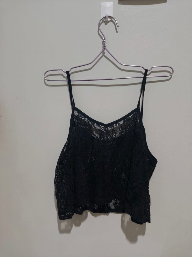 Tank top lace brokat hitam pekat, Fesyen Wanita, Pakaian Wanita, Atasan ...