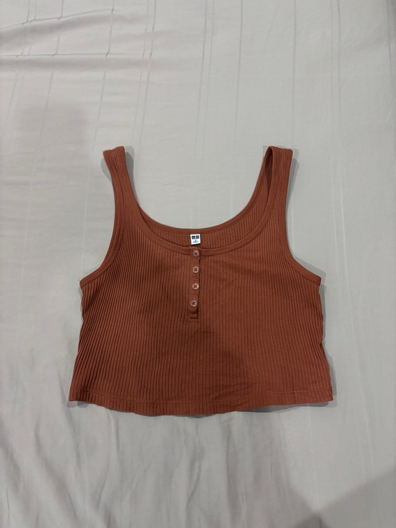 uniqlo henley crop tank, Women's Fashion, Tops, Sleeveless on Carousell