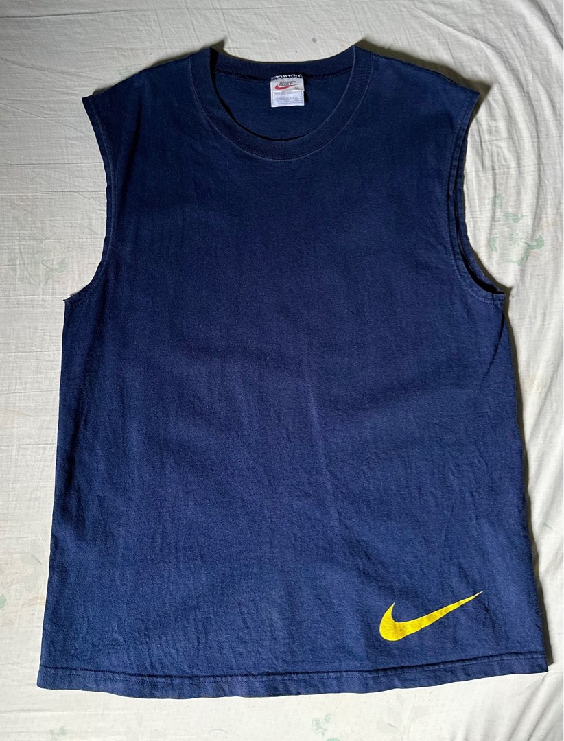 Vintage Nike Muscle Tee With Backhit, Men's Fashion, Activewear on ...