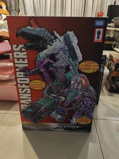 WTS Transformers Universe Leo Prime Voyager Class Action Figure ...