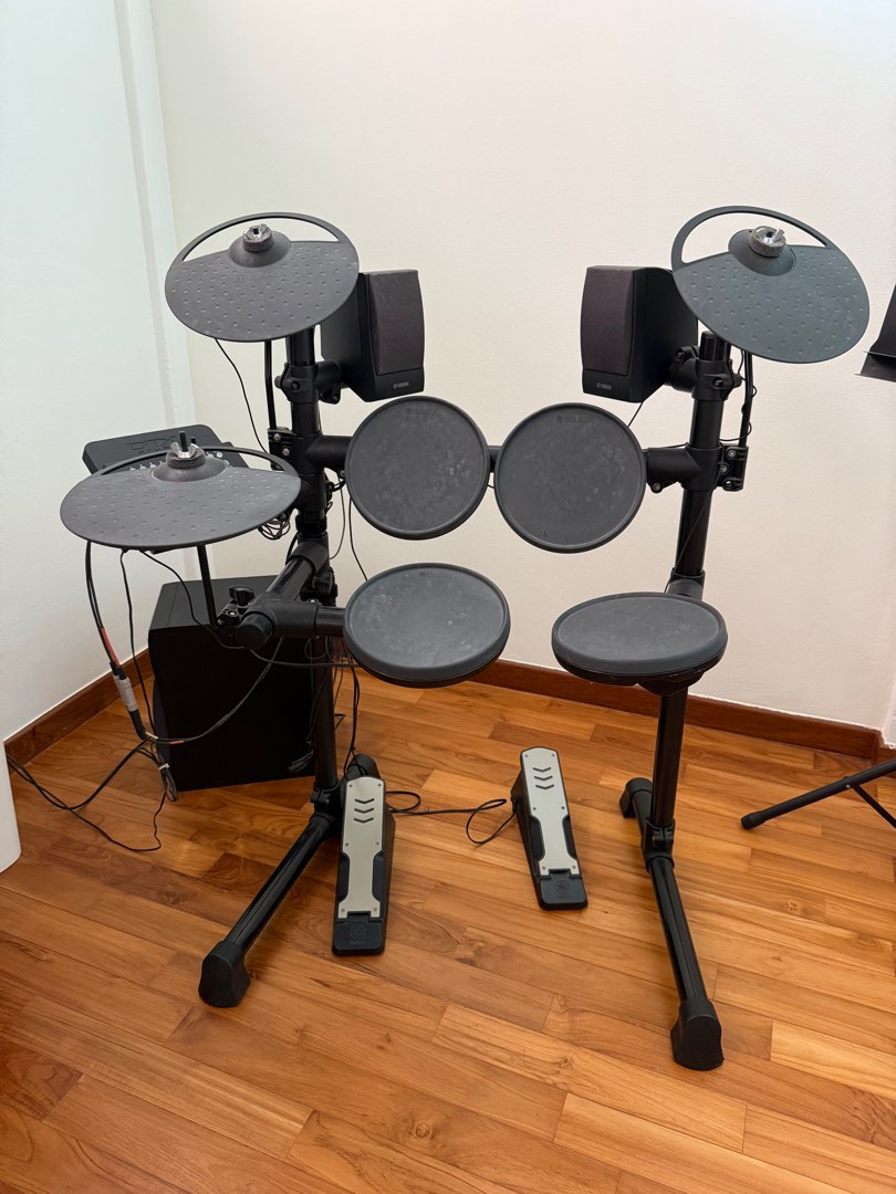 Yamaha DTX Electronic Drum Kit, Hobbies & Toys, Musical Instruments on ...
