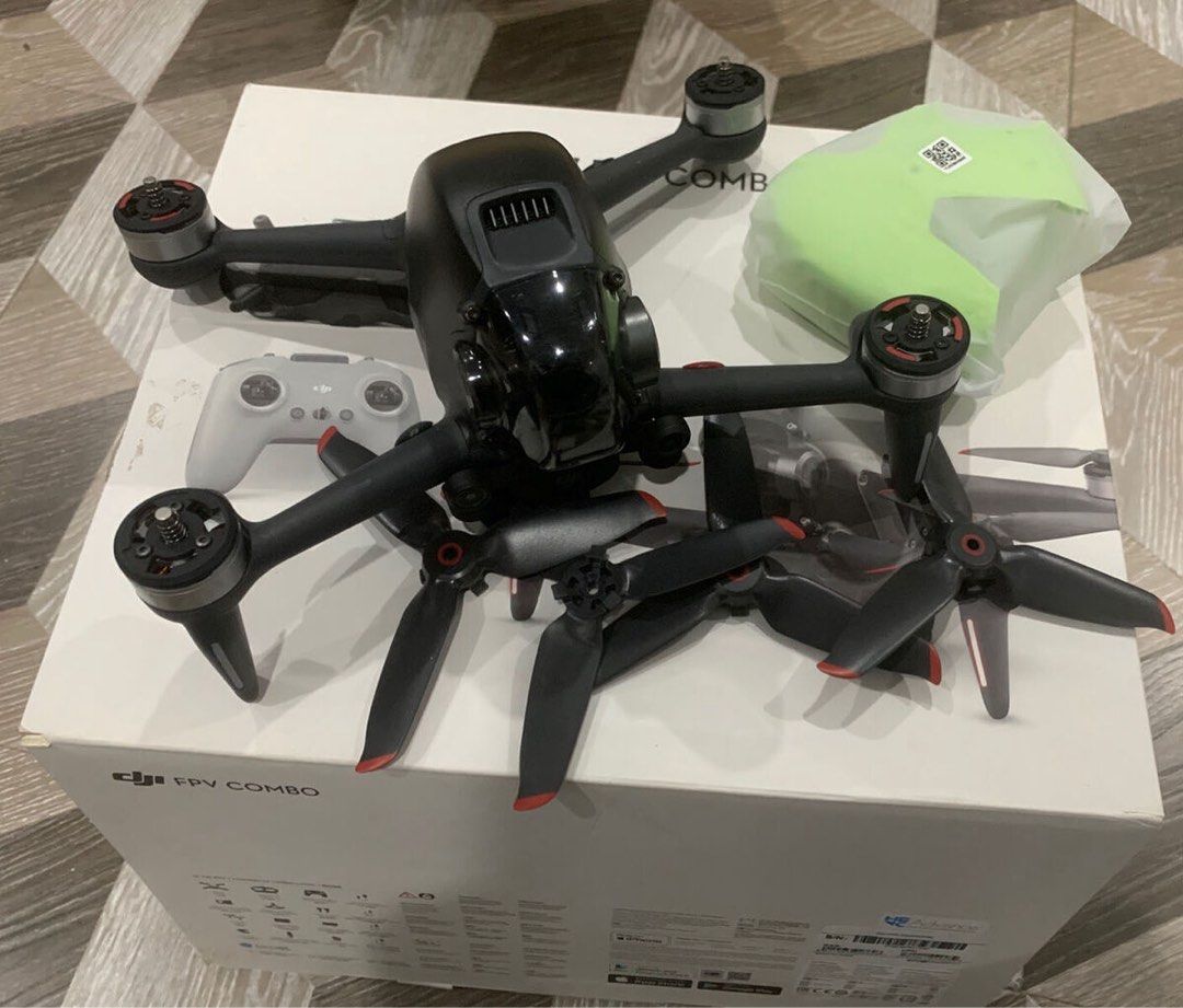 DJI FPV full set, Photography, Drones on Carousell