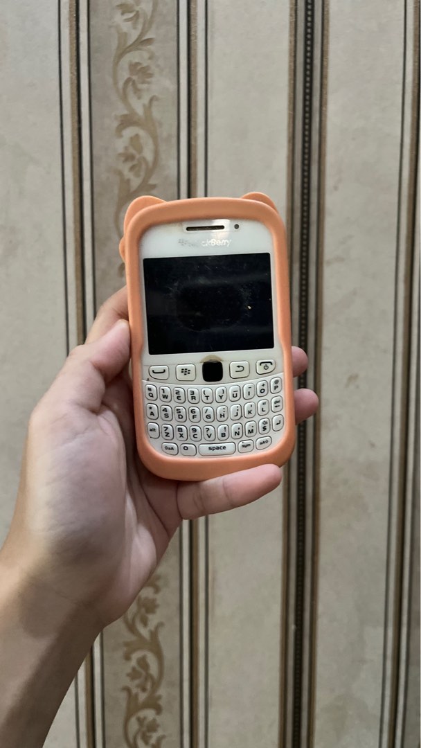 handphone blackberry, Telepon Seluler & Tablet, Lainnya di Carousell