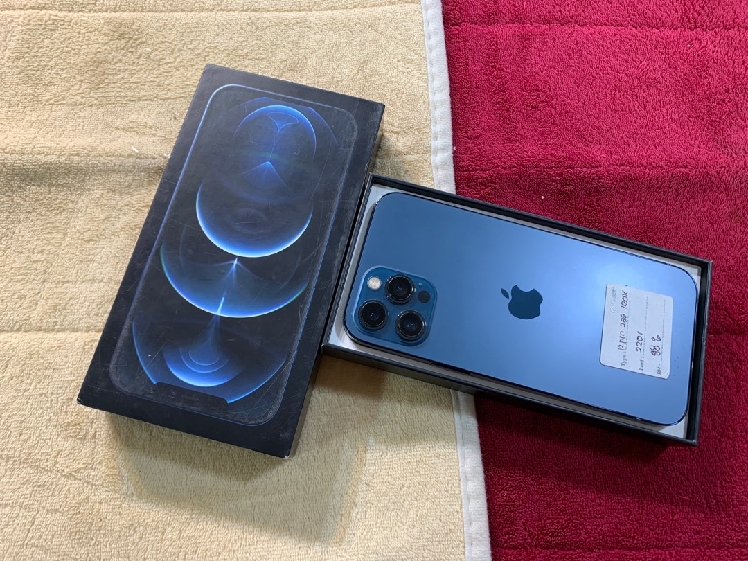 iPhone 12 promax 256gb ex ibox fullset, Telepon Seluler & Tablet ...