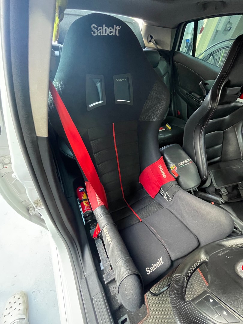 Sabelt Titan Full Bucket Seat, Car Accessories, Accessories on Carousell
