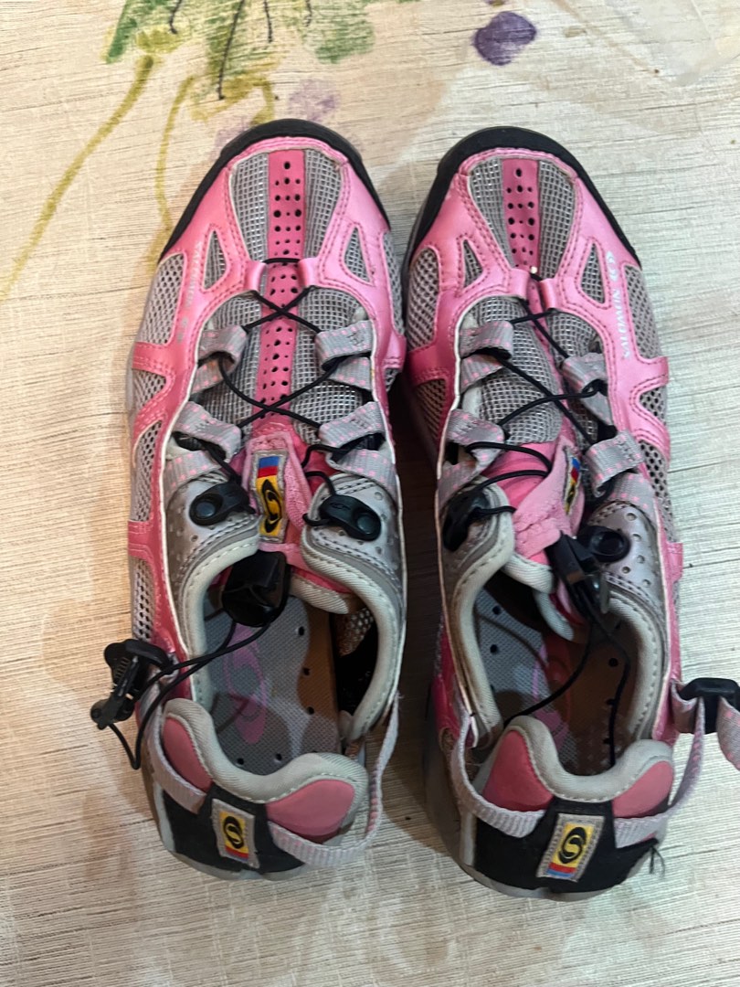 Salomon pink hiking shoes, Women's Fashion, Footwear, Sneakers on Carousell