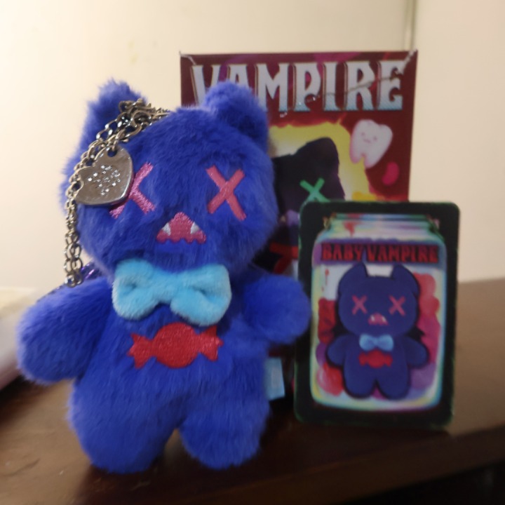 ShinWoo Vampire Candy Shop Mini Figure Blind Box (Baby Vampire ...