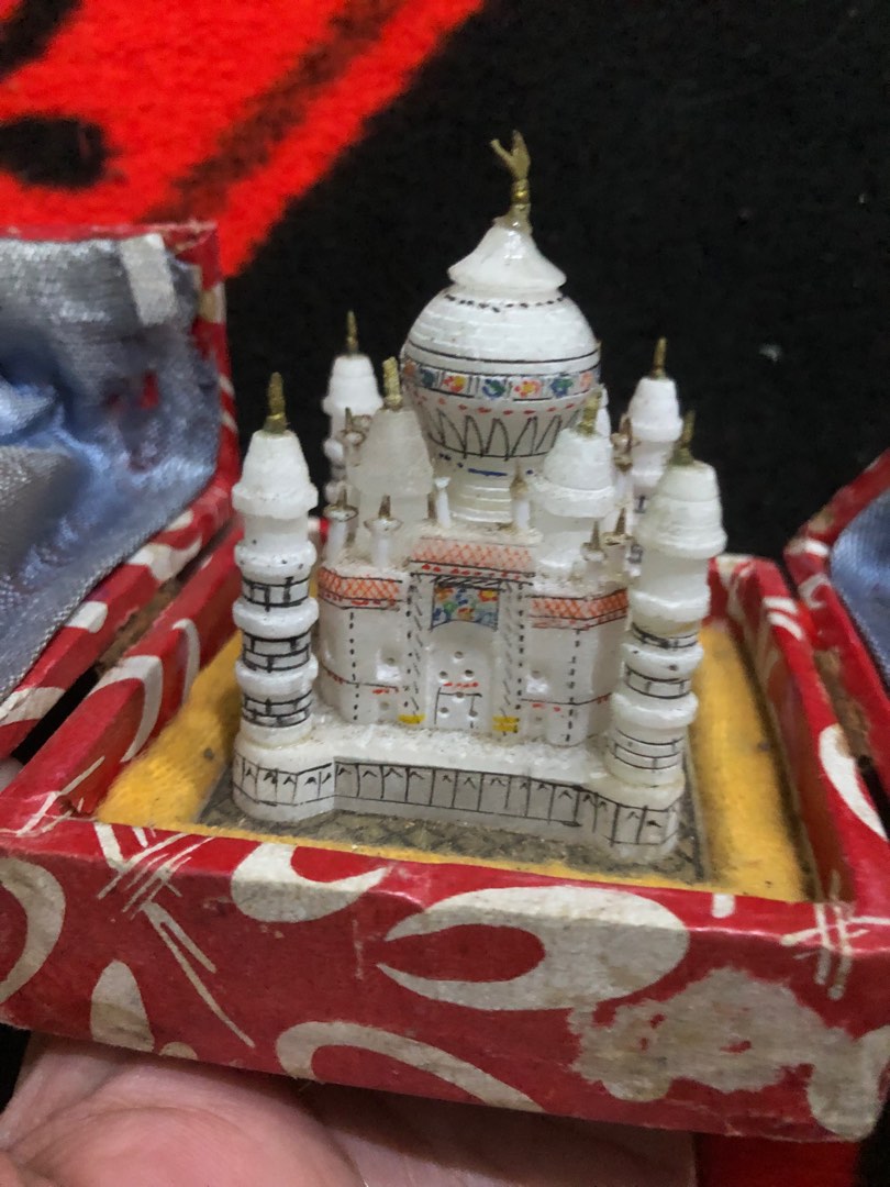 Taj Mahal hand carved soap stone inside box, Hobbies & Toys ...