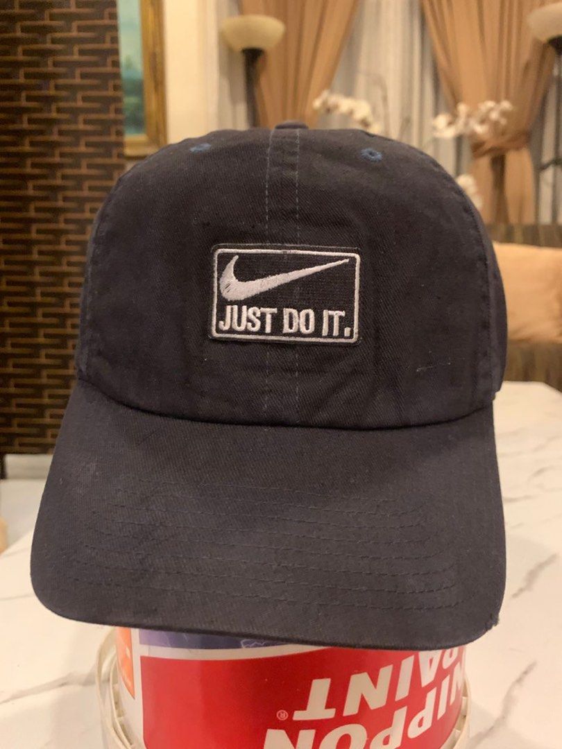 VINTAGE NIKE PATCH 90S, Men's Fashion, Watches & Accessories, Cap ...