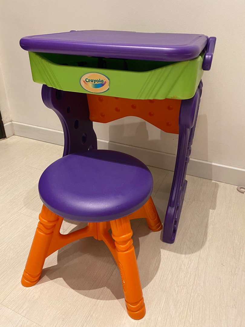 Crayola kids/ toddler table, chair set with whiteboard, Babies & Kids ...