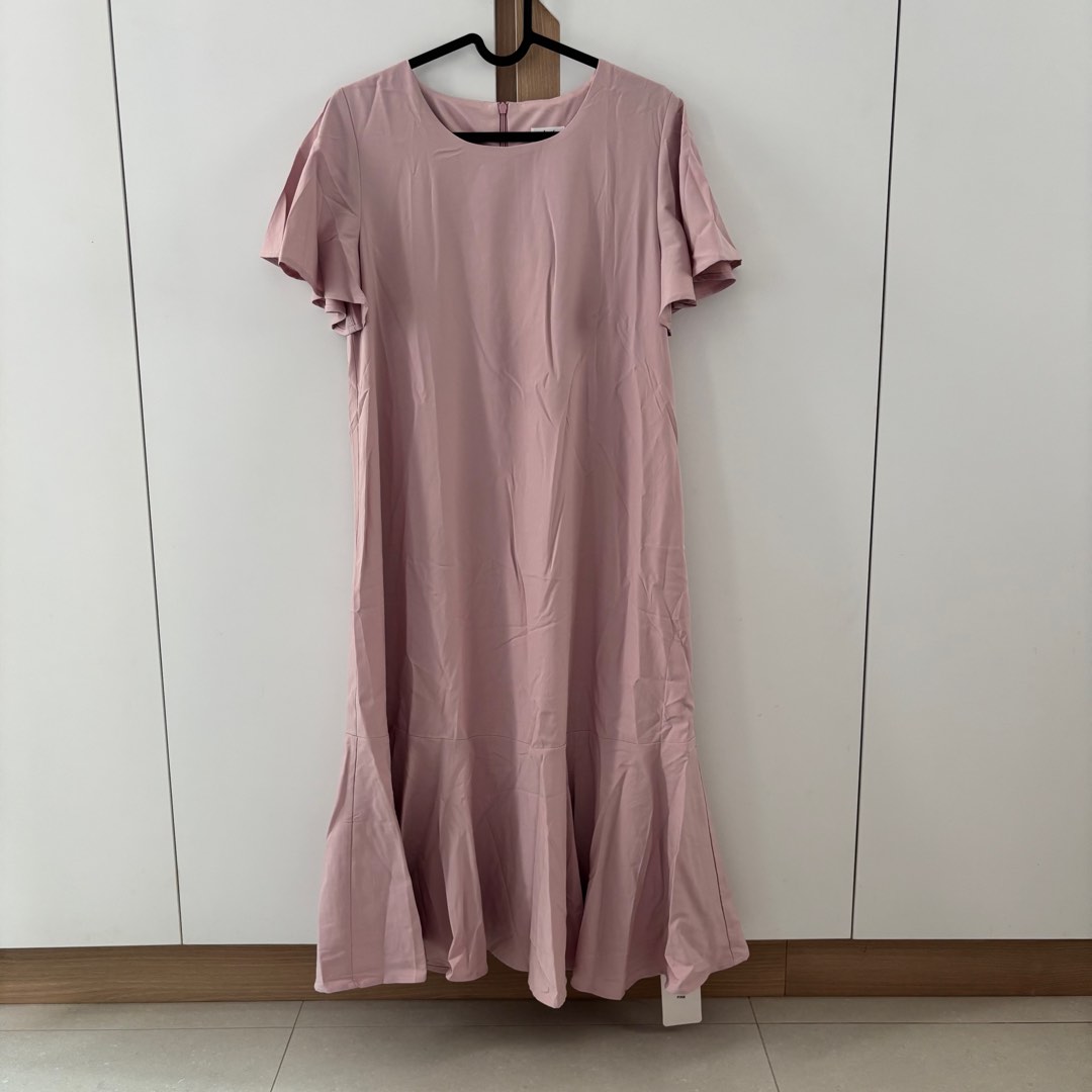 Fayth flutter sleeved muted pink dress, Women's Fashion, Dresses & Sets ...