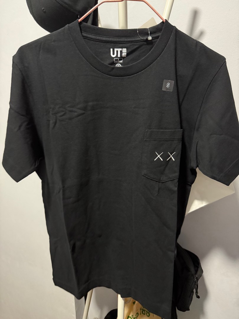 Jaws x Uniqlo x Sesame Street Pocket Tee, Men's Fashion, Tops & Sets ...