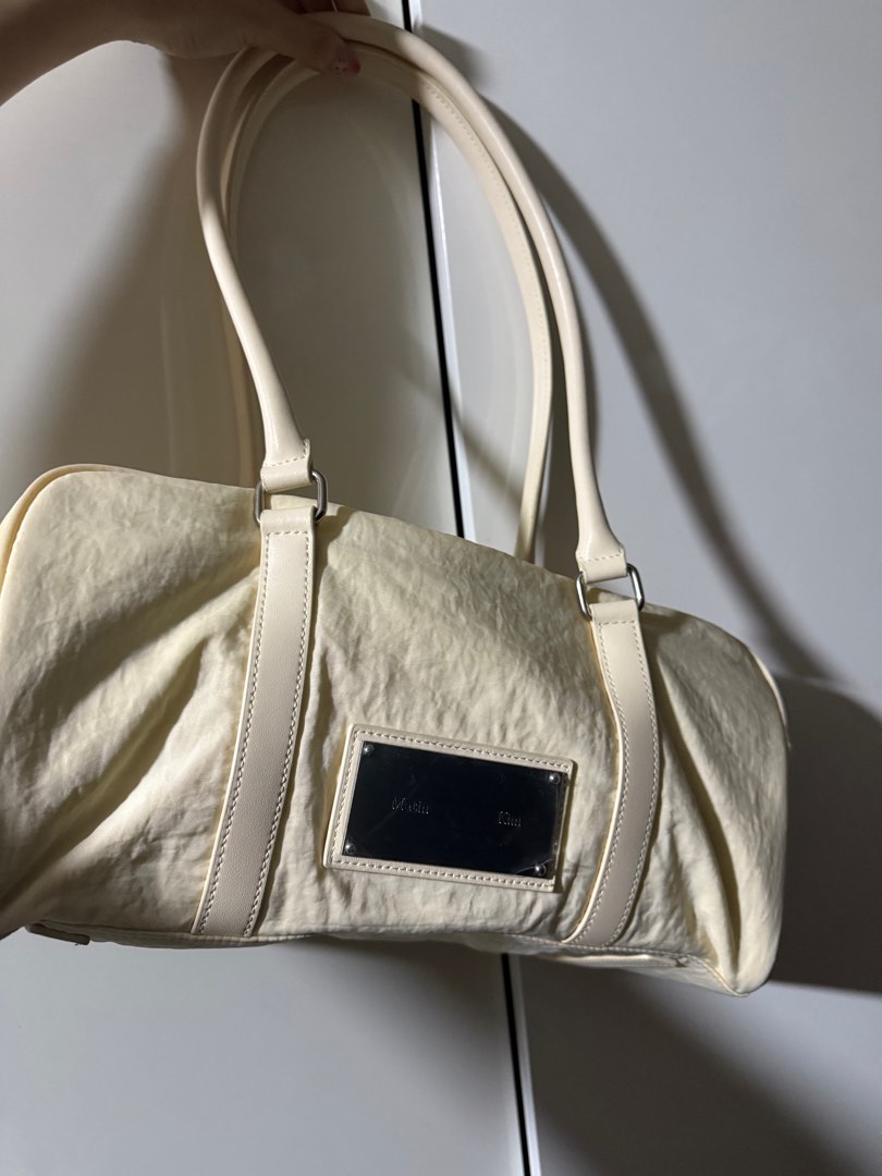 Martin Kim bag, 女裝, 手袋及銀包, 單肩包 - Carousell