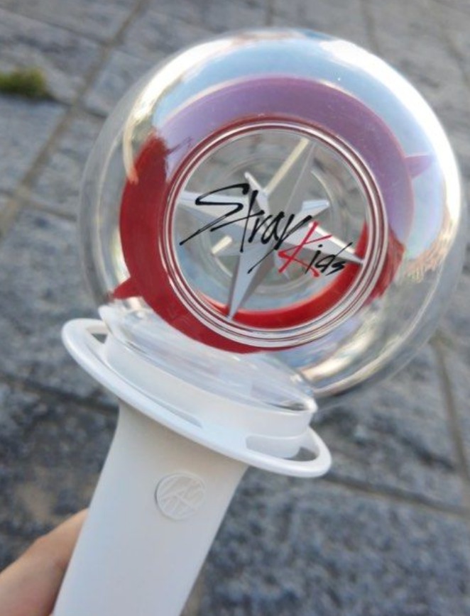 OFFICIAL NACHIMBONG STRAY KIDS LIGHTSTICK VERSION 1, K-Wave di Carousell