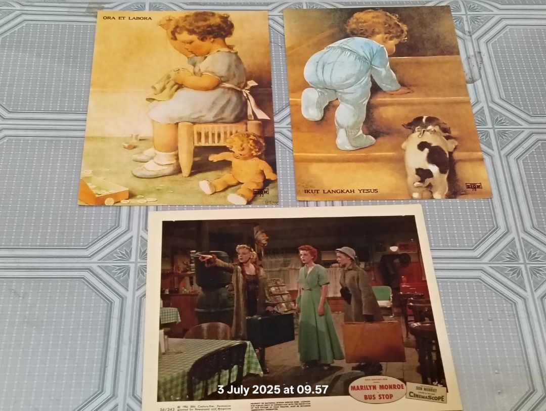 Aneka Poster Dinding, Perabotan Rumah di Carousell