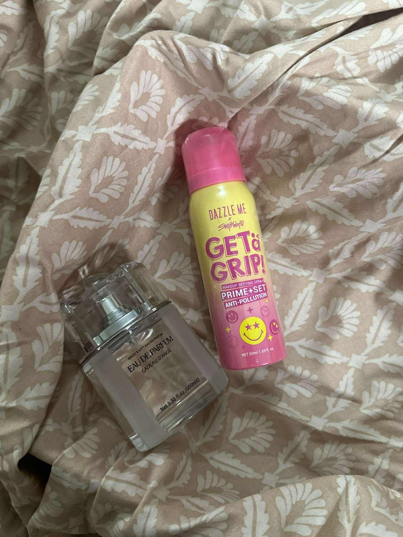 DAZZLE ME x SMILEY WORLD Prime + Set Spray, Beauty & Personal Care, Face, Makeup on Carousell