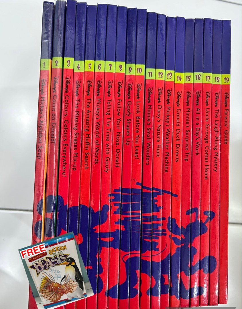 DISNEY'S Read and Grow Library Set, Hobbies & Toys, Books & Magazines ...