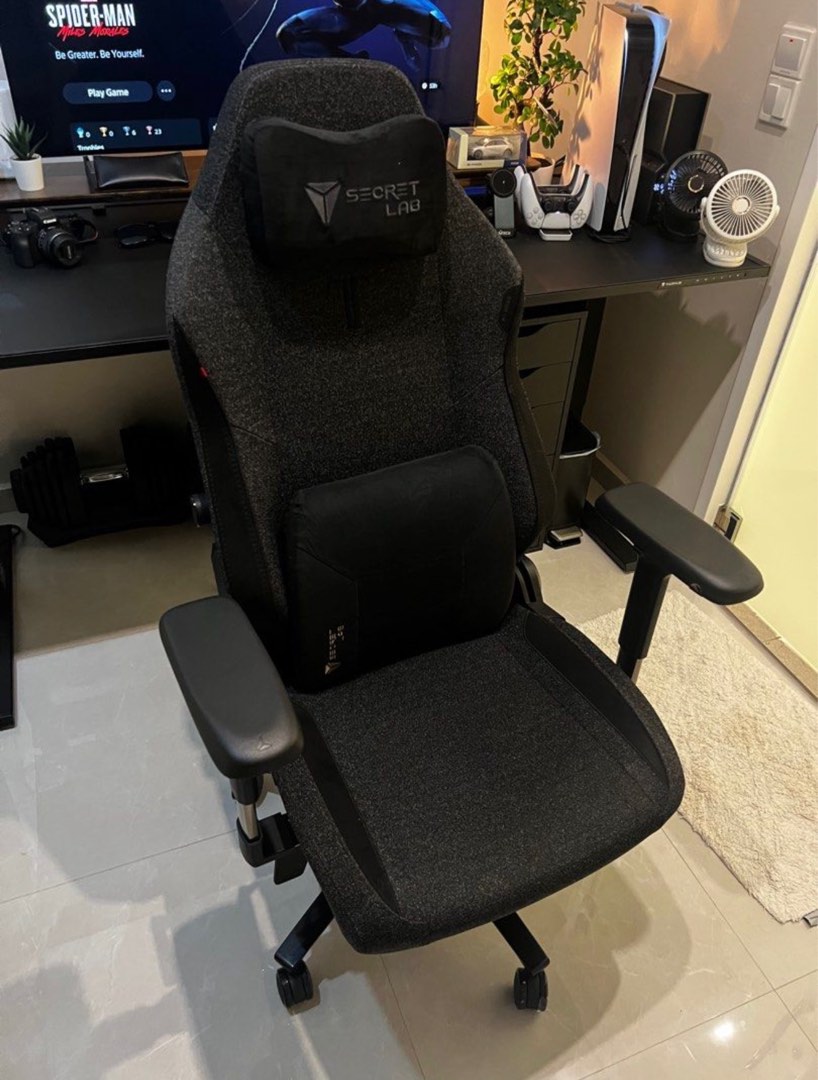 Gaming Setup (SecretLab Magnus Pro XL + Secretlab TITAN Evo + Omnidesk ...