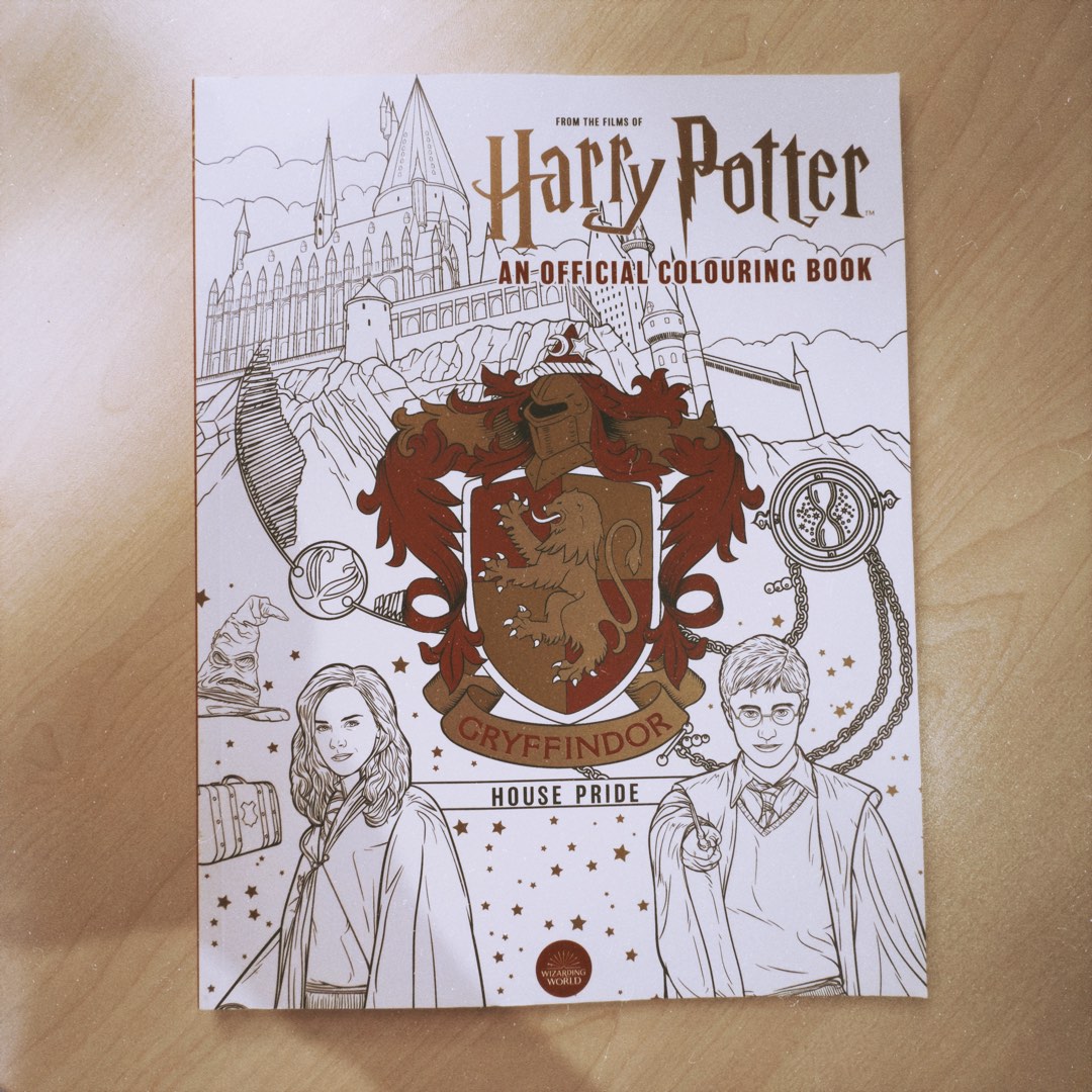 Harry Potter: Gryffindor House Pride: The Official Coloring Book ...