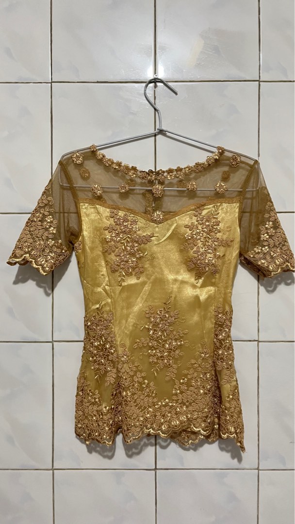 Preloved Kebaya One Set, Fesyen Wanita, Muslim Fashion, Atasan di Carousell