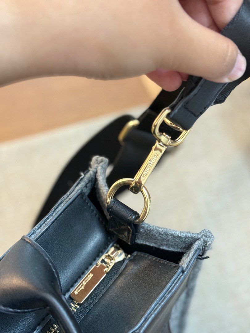 Sometimes Velia M Tote Felt, Luxury, Bags & Wallets on Carousell