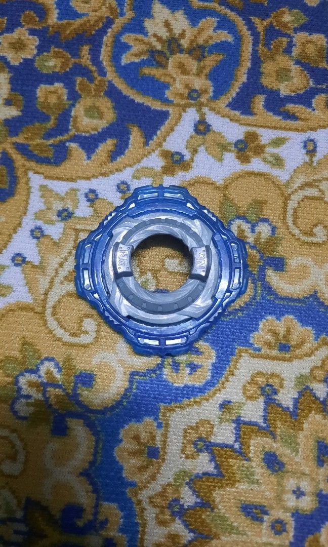 Beyblade Burst Disc, Hobbies & Toys, Toys & Games on Carousell