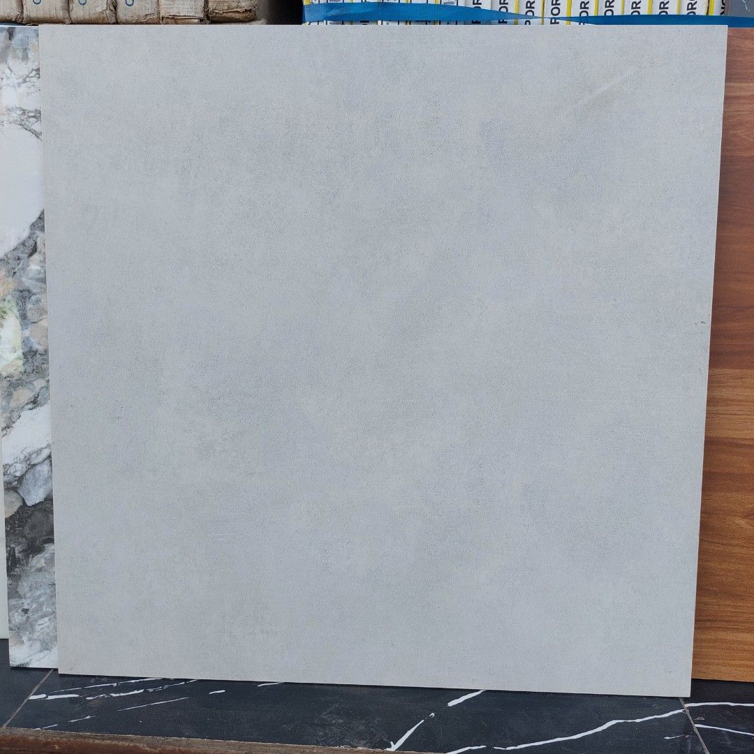 granit lantai 60x60 cement light grey, Perabotan Rumah di Carousell