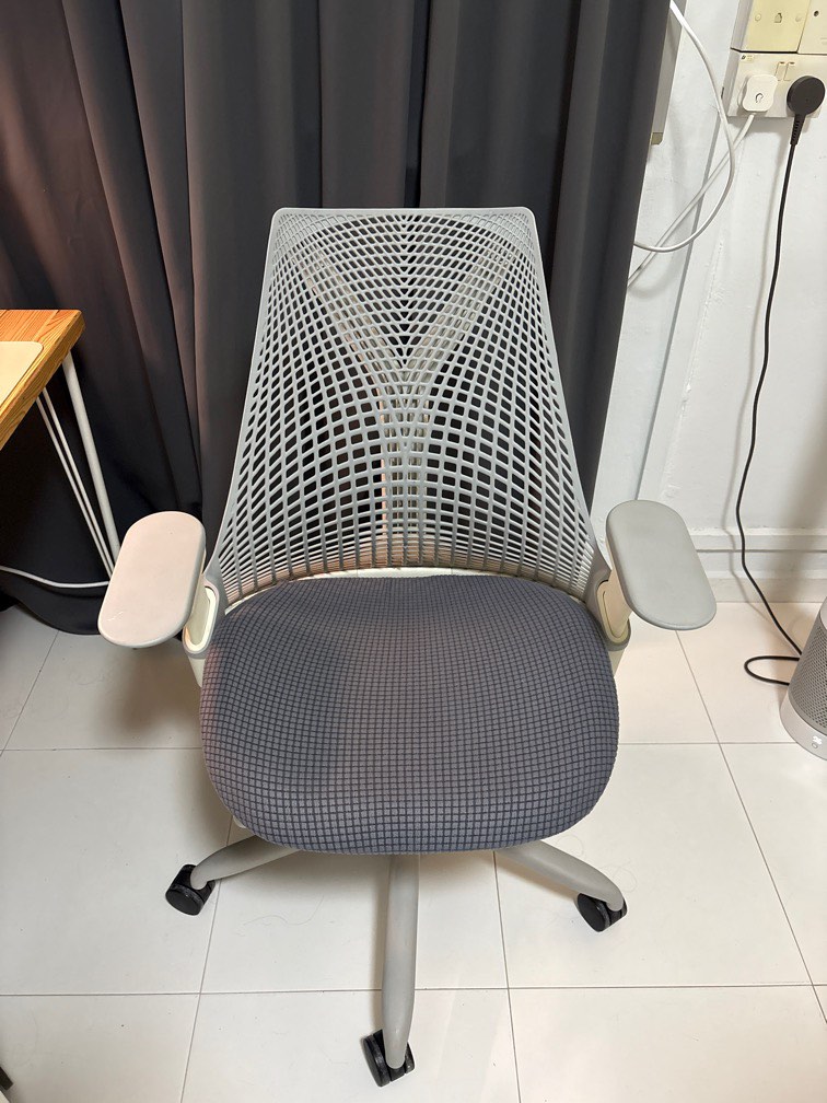 Herman Miller Sayl Chair - Grey, Furniture & Home Living, Furniture ...