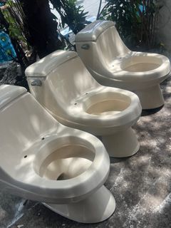 Pozzi Two Piece Watercloset toilet set, Furniture & Home Living ...