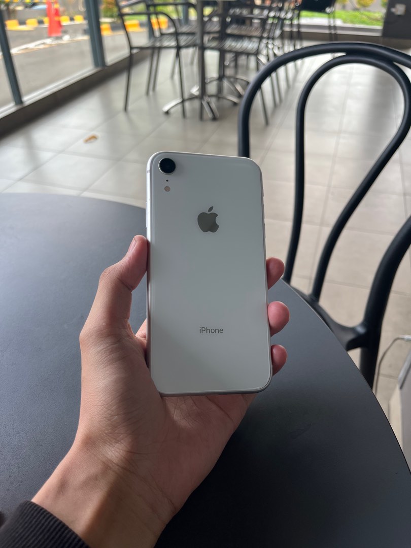 iphone xr 64 gb inter all provider PUTIH, Telepon Seluler & Tablet ...