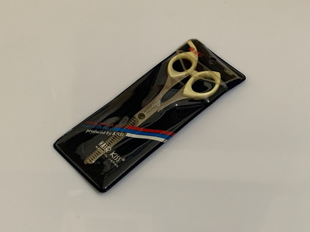 KND Hair Kiss Japan Thinning Scissors, Beauty & Personal Care, Hair ...