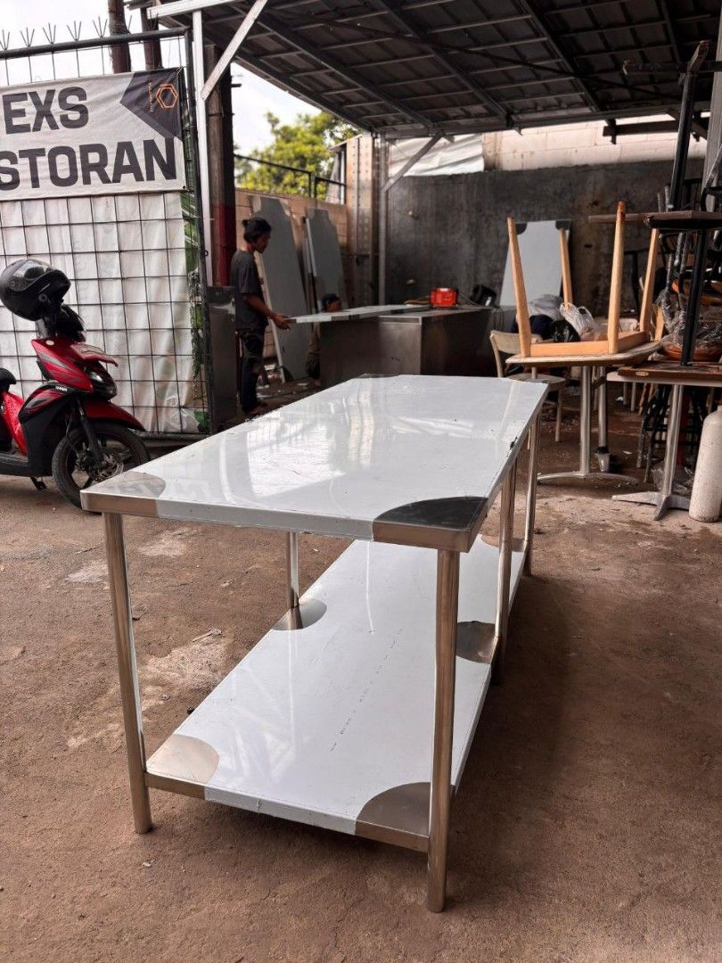 Meja stainless baru, Barang Yang Dicari di Carousell