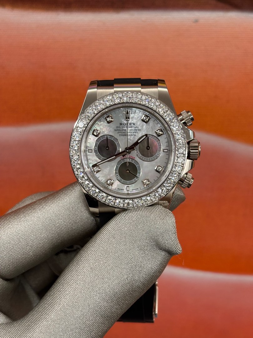 Rolex 126589RBR Cosmograph Daytona 18ct White Gold, 名牌, 手錶 - Carousell