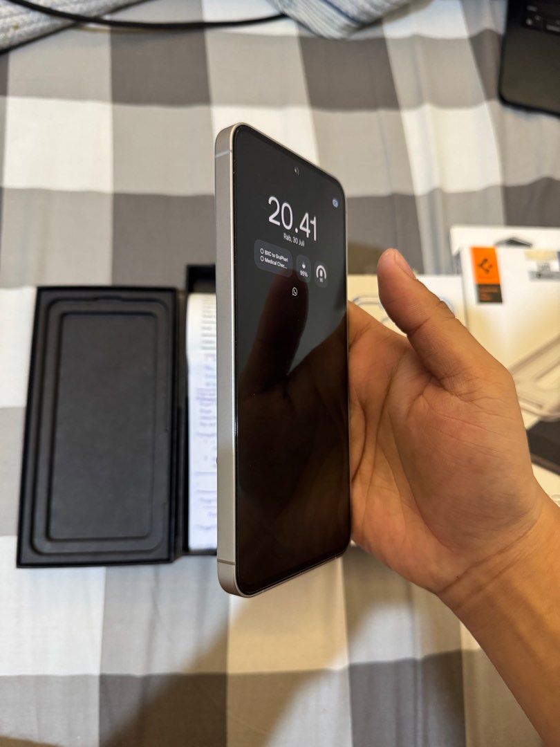 S24 FE 8/256 - Gray [Buka Kardus aja], Telepon Seluler & Tablet, Ponsel ...