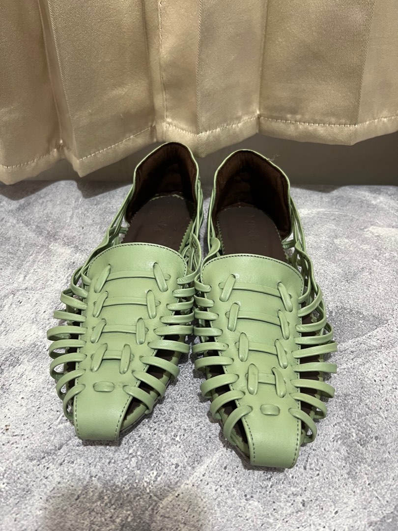 Shoeka flat shoes size 38, Fesyen Wanita, Sepatu di Carousell