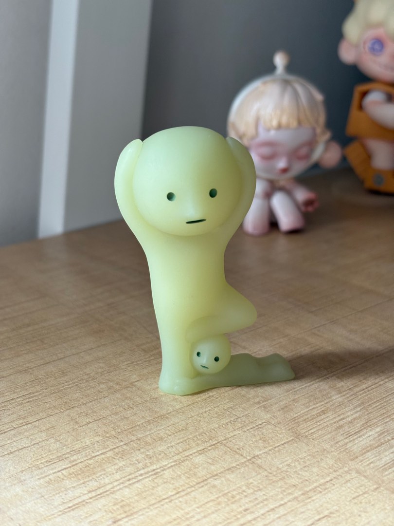 SMISKI Triangle Pose (no box), Hobbies & Toys, Toys & Games on Carousell