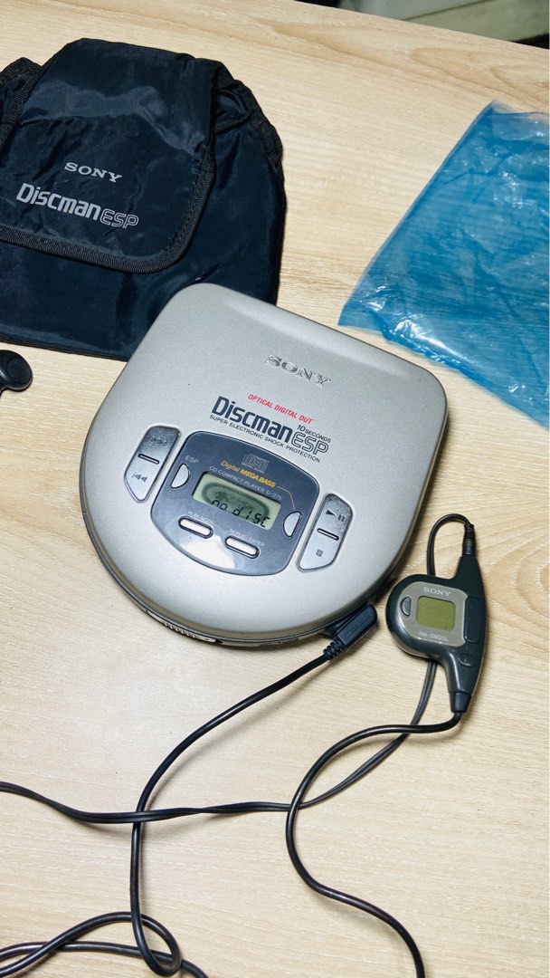 Sony diskman model D 375, Elektronik, TV & Perlengkapan Hiburan di Carousell