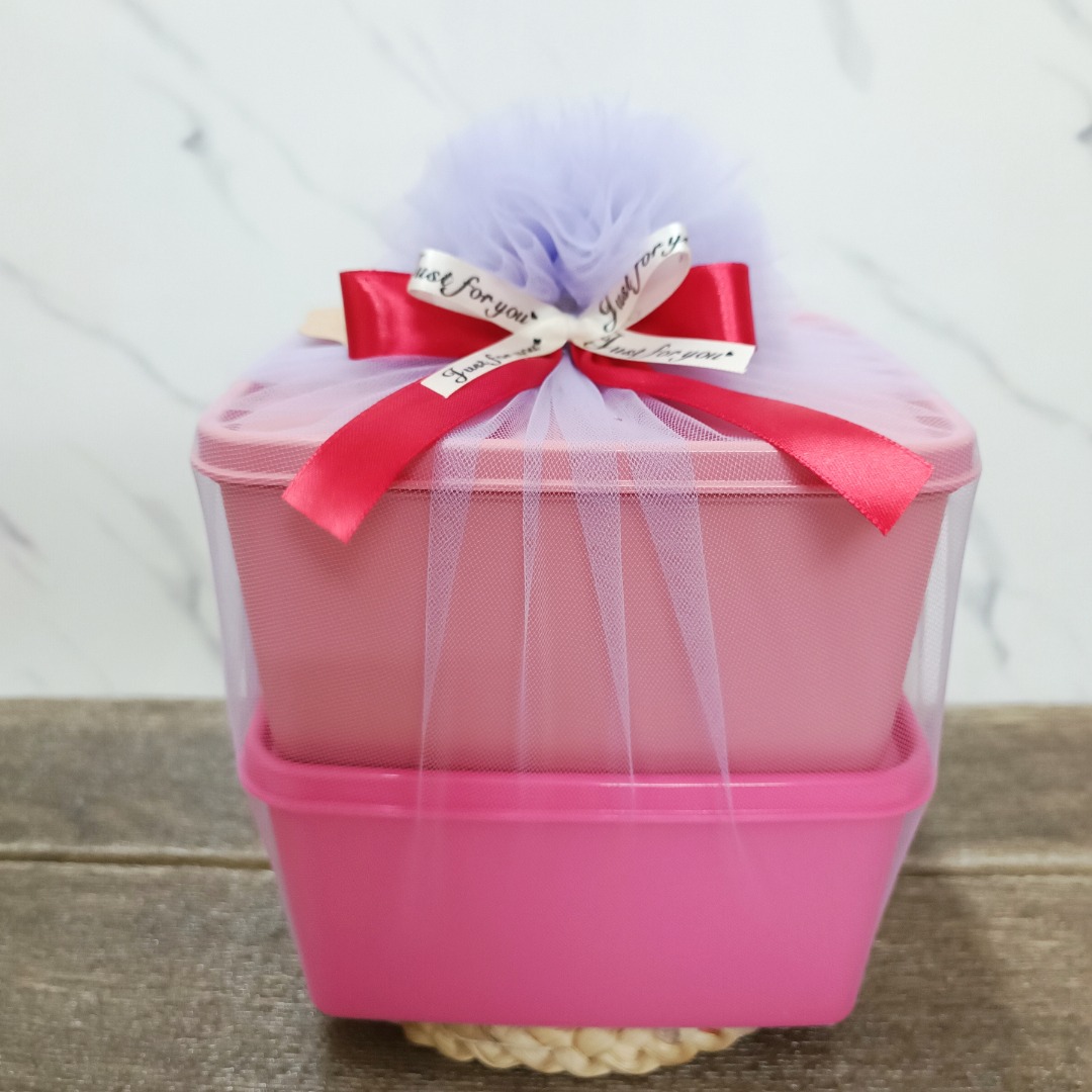 Tupperware Hamper / Gift Set, Furniture & Home Living, Kitchenware ...