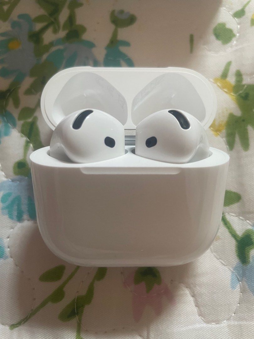 Airpod 4 (with Apple USB-C Power Adapter (20W)), Audio, Earphones on ...