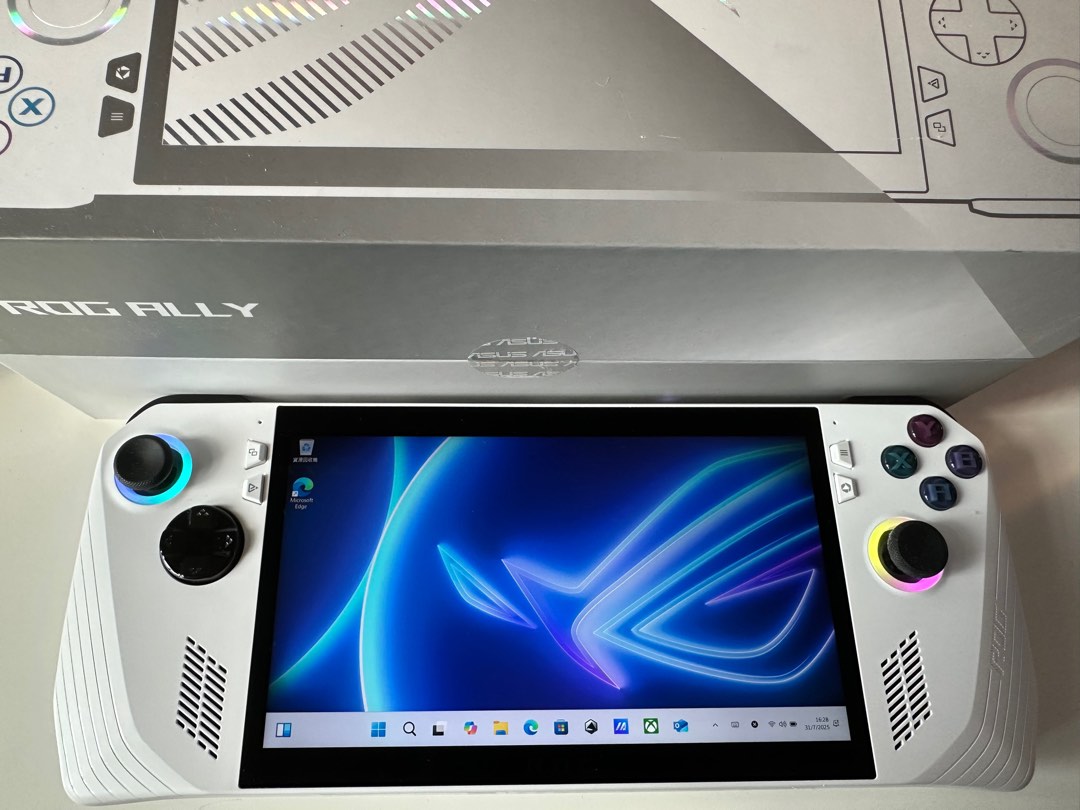 Asus Rog ally z1e, 電子遊戲, 電子遊戲機, 其他 - Carousell