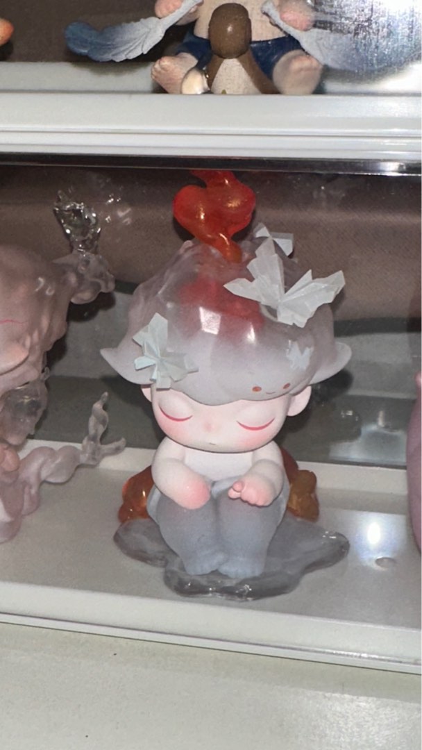 Dimoo shapes in nature - melting ice, Hobbies & Toys, Toys & Games on ...