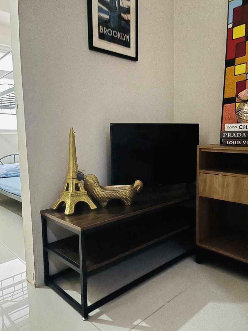 FOR SALE 27sqm BEDROOM UNIT n 2 Torre Lorenzo Malate Manila (Infront of ...