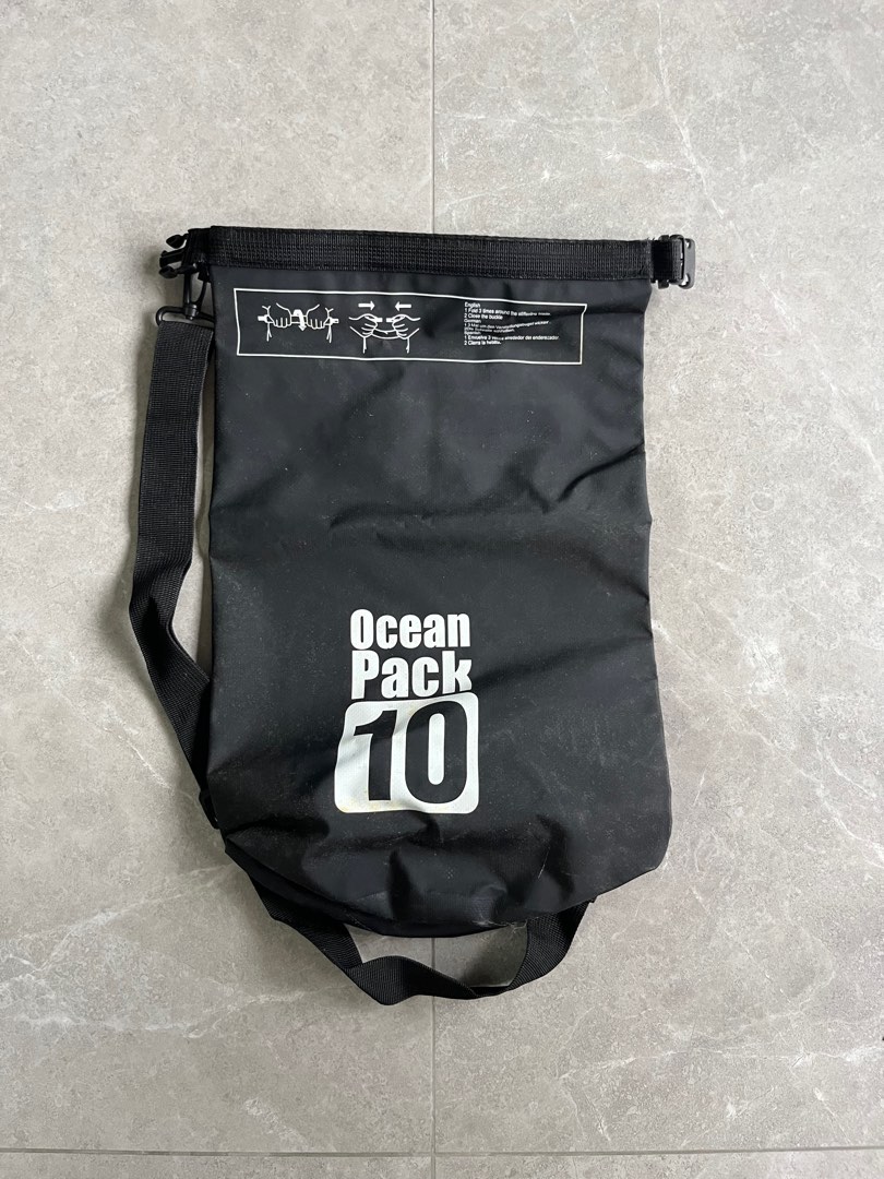 (GS) Ocean Pack 10L Waterproof Dry Bag - Black, Sports Equipment, Other ...
