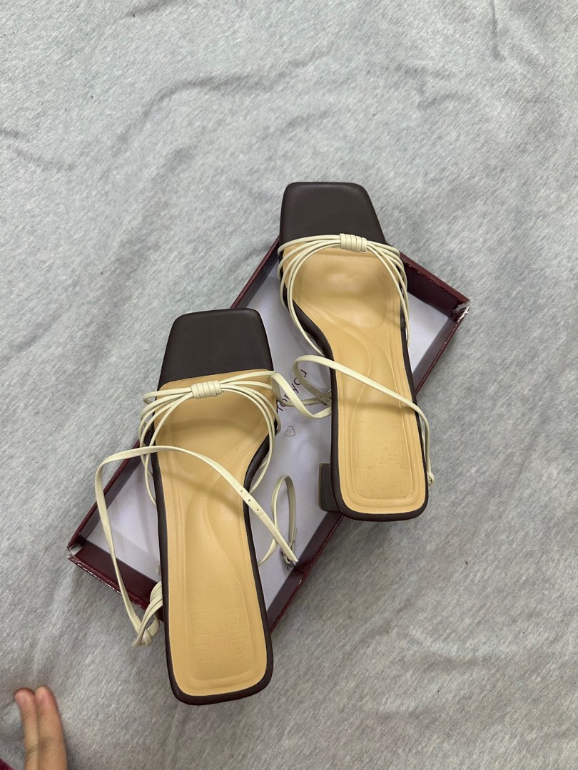 hue manila (jenna coco), Women's Fashion, Footwear, Heels on Carousell