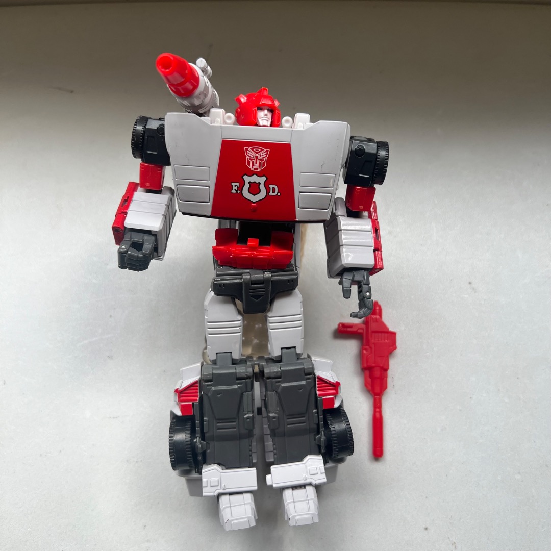 Transformers Masterpiece MP-14+ MP14+ Red ALERT, Hobbies & Toys, Toys ...