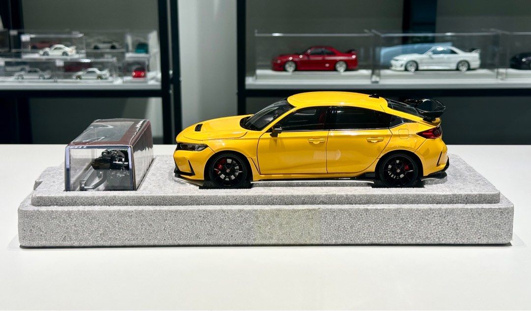 1/18 MotorHelix Honda Civic Type R FL5 Sunlight Yellow Fully Openable ...