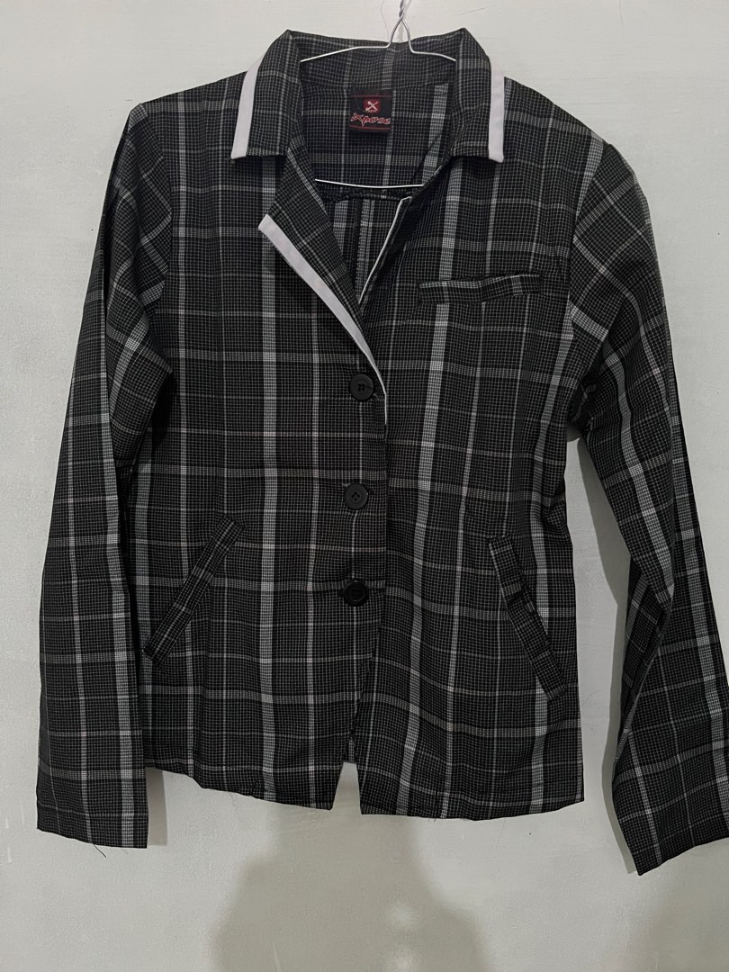 Blazer formal, Fesyen Wanita, Pakaian Wanita, Atasan di Carousell