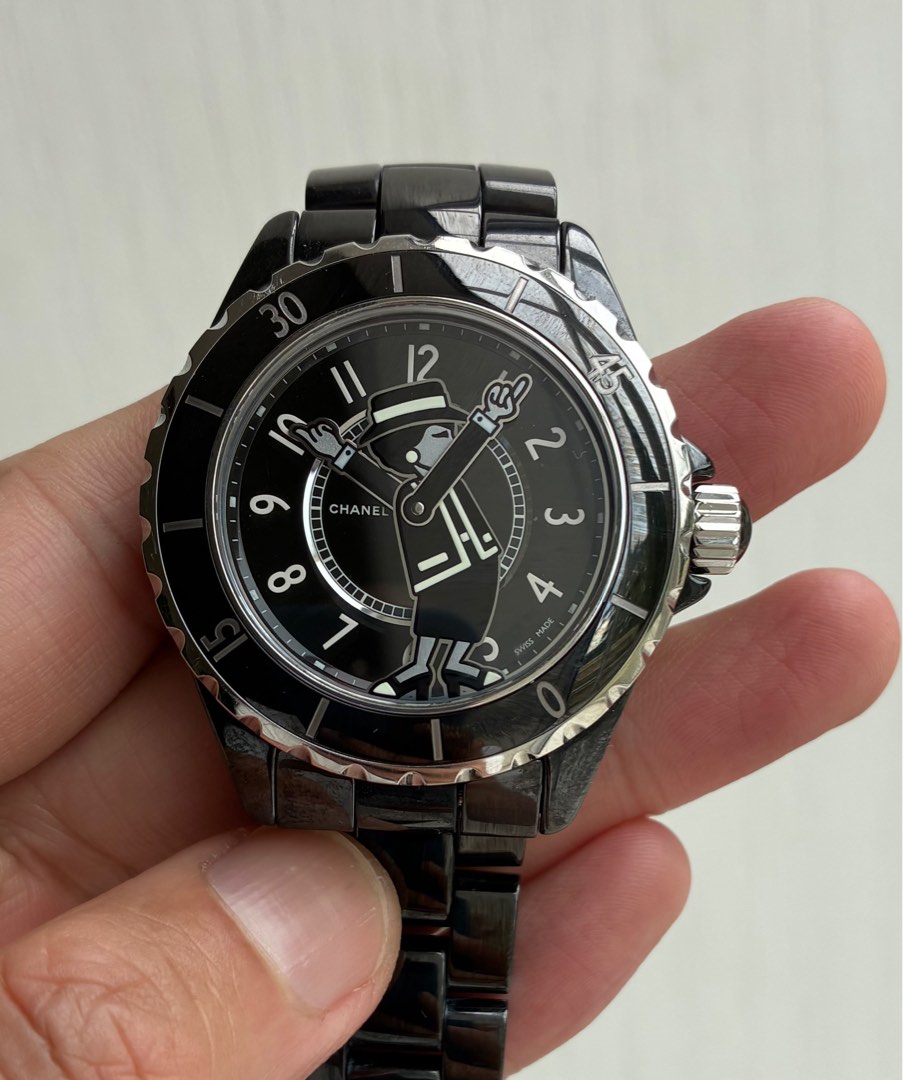 Chanel J12 watch Mademoiselle 38mm H5242, 名牌, 手錶 - Carousell