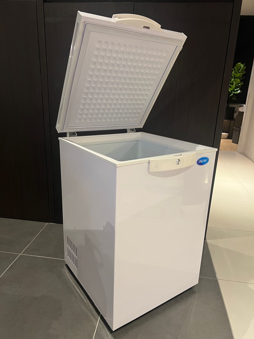 Chiller 100L, TV & Home Appliances, Other Home Appliances on Carousell