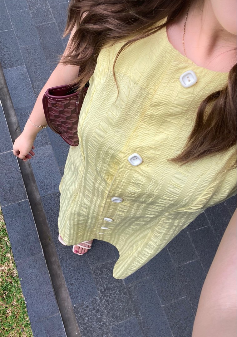 Dress yellow, Fesyen Wanita, Pakaian Wanita, Gaun & Rok di Carousell